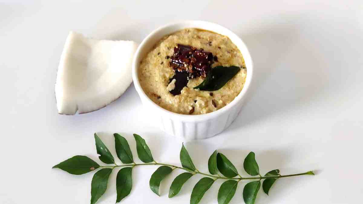 How to Make Coconut Chutney (Easy) - Paatti's Kitchen