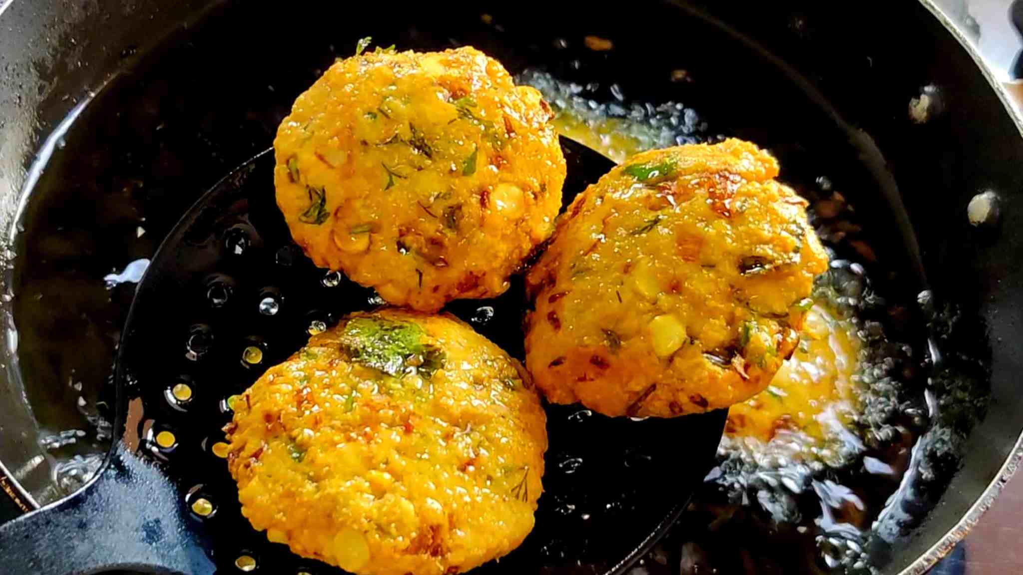 Simple Parippu Vada Recipe (Tasty!) - Paatti's Kitchen