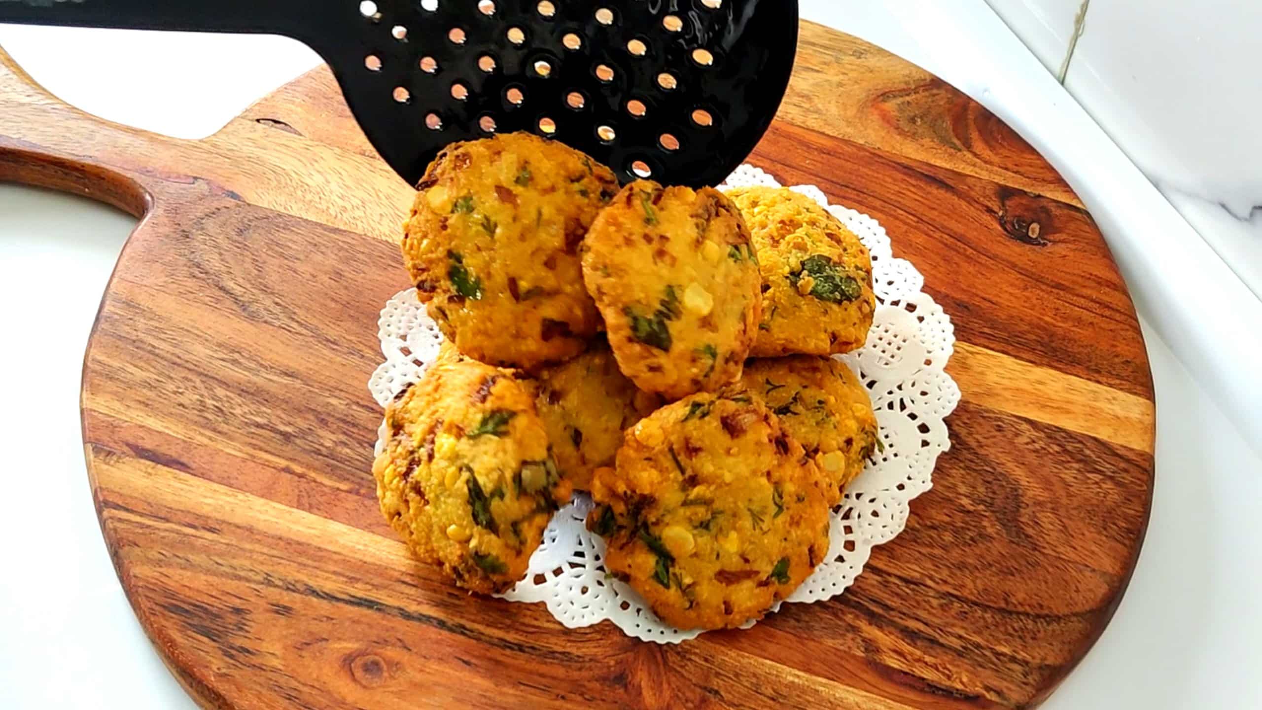 Simple Parippu Vada Recipe (Tasty!) - Paatti's Kitchen