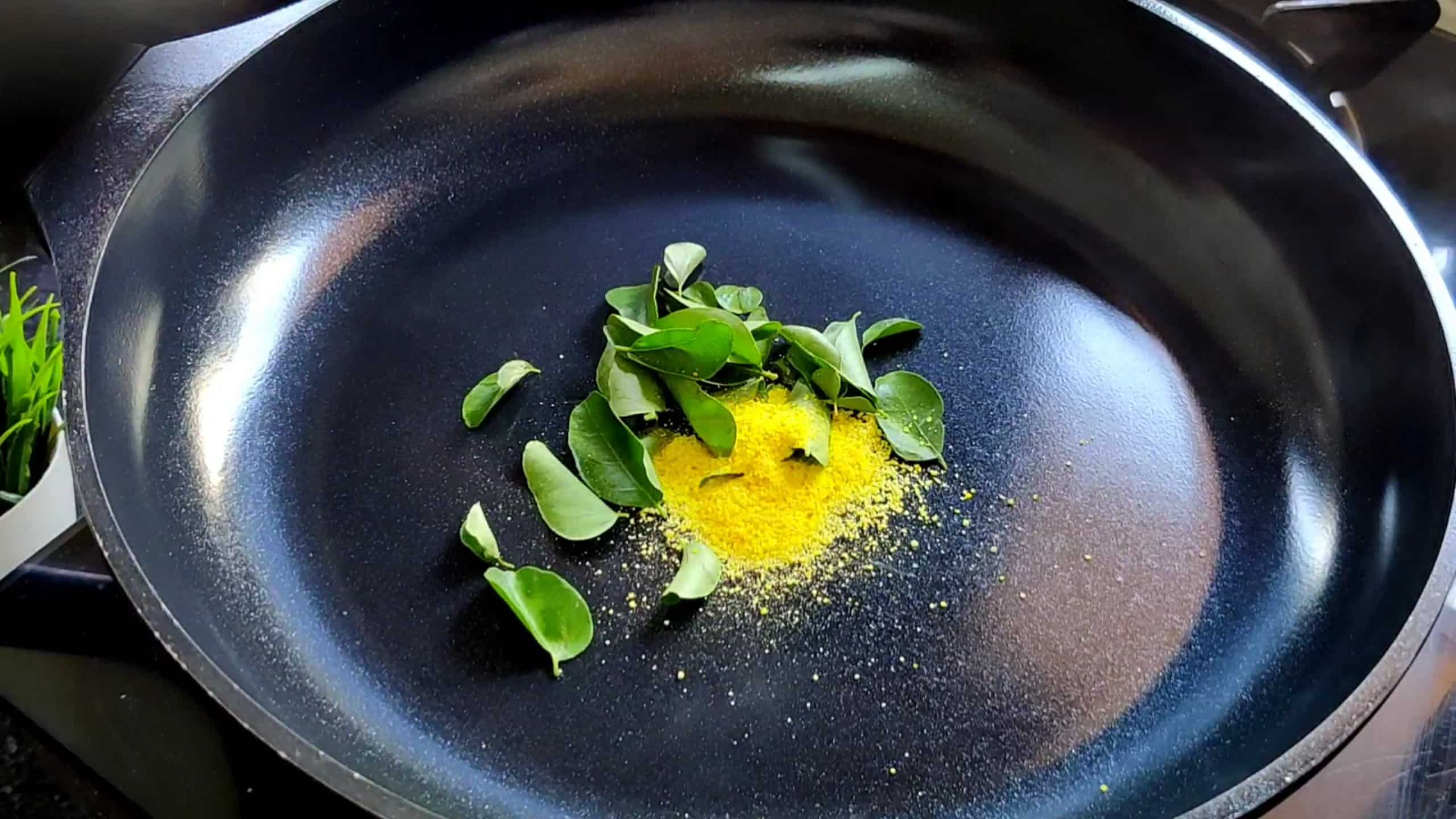 Homemade Kuzhambu Milagai Thool Recipe - Paatti's Kitchen