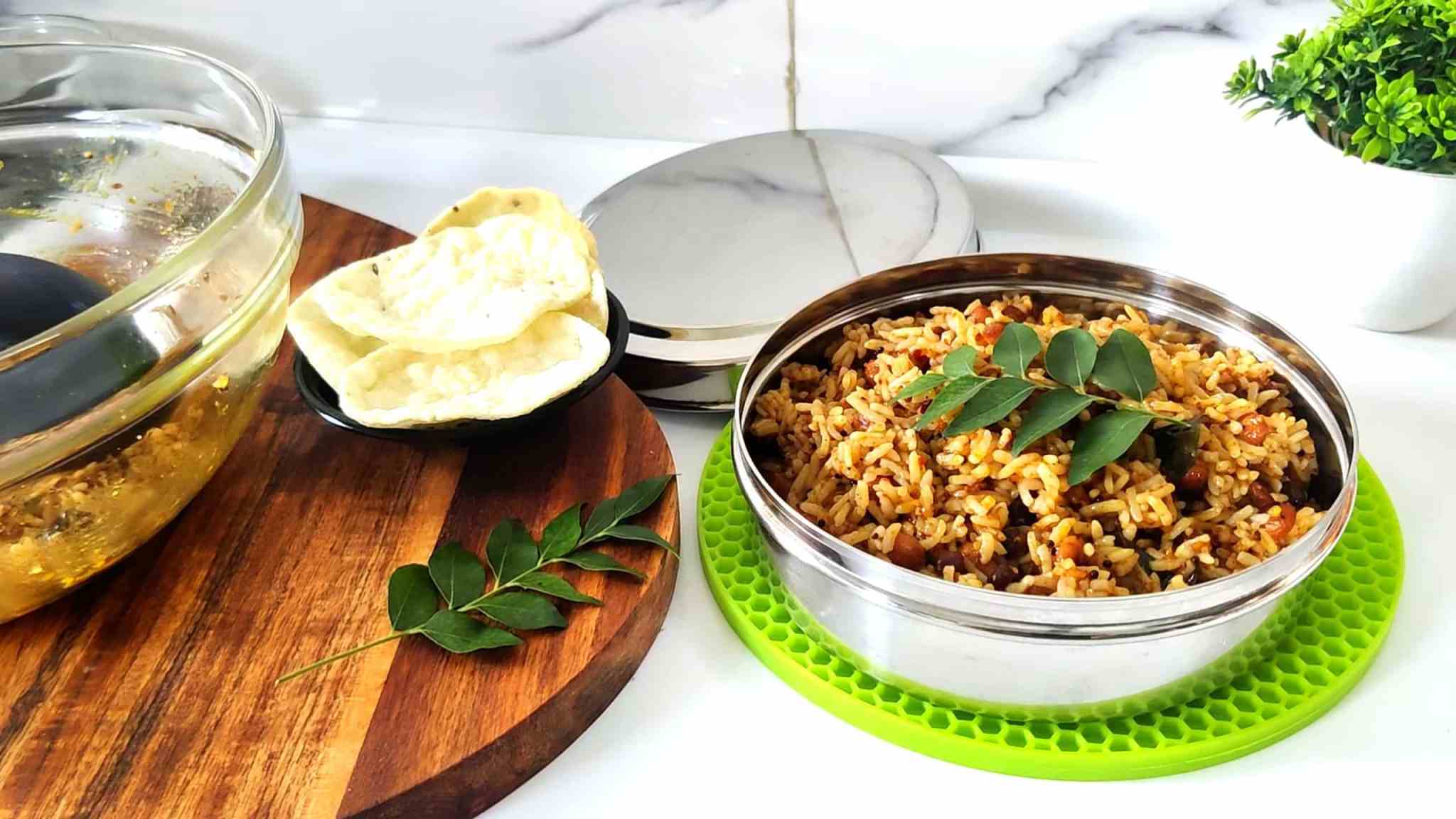 Easy Puli Sadam Recipe (Tamarind Rice) - Paatti's Kitchen