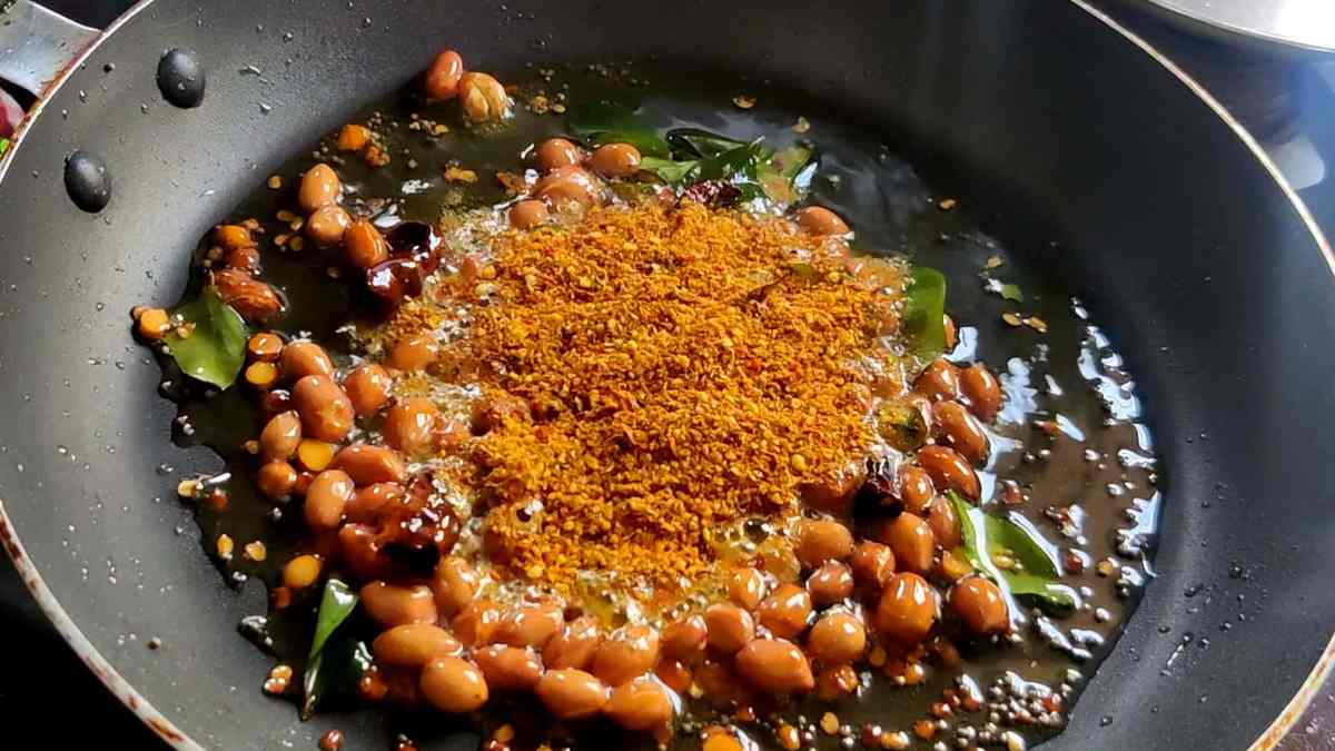 Easy Puli Sadam Recipe (Tamarind Rice) - Paatti's Kitchen