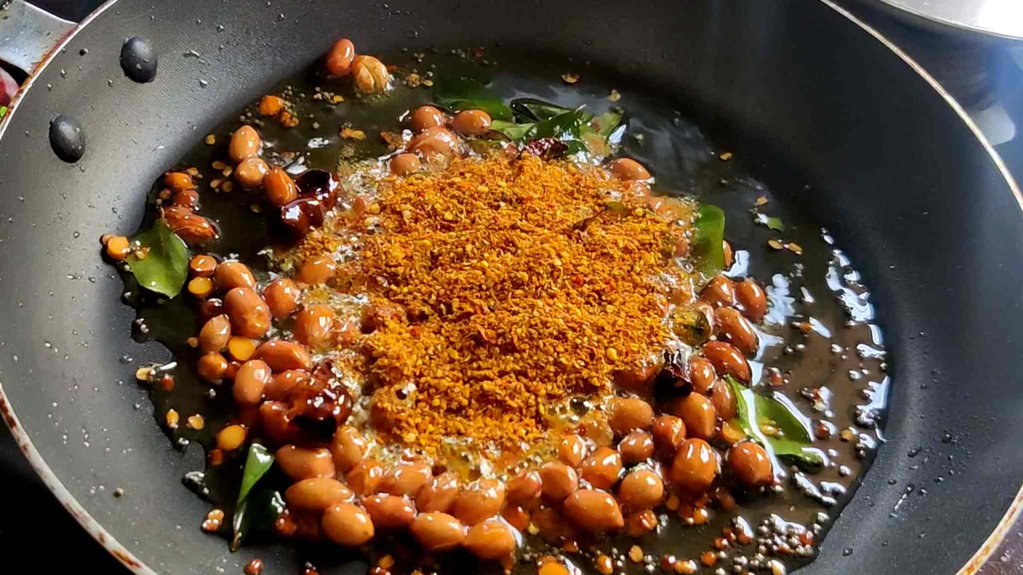 Easy Puli Sadam Recipe (Tamarind Rice) - Paatti's Kitchen