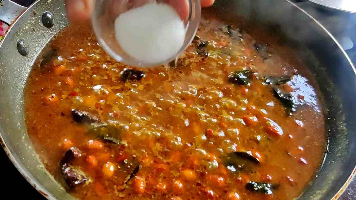 Easy Puli Sadam Recipe (Tamarind Rice) - Paatti's Kitchen