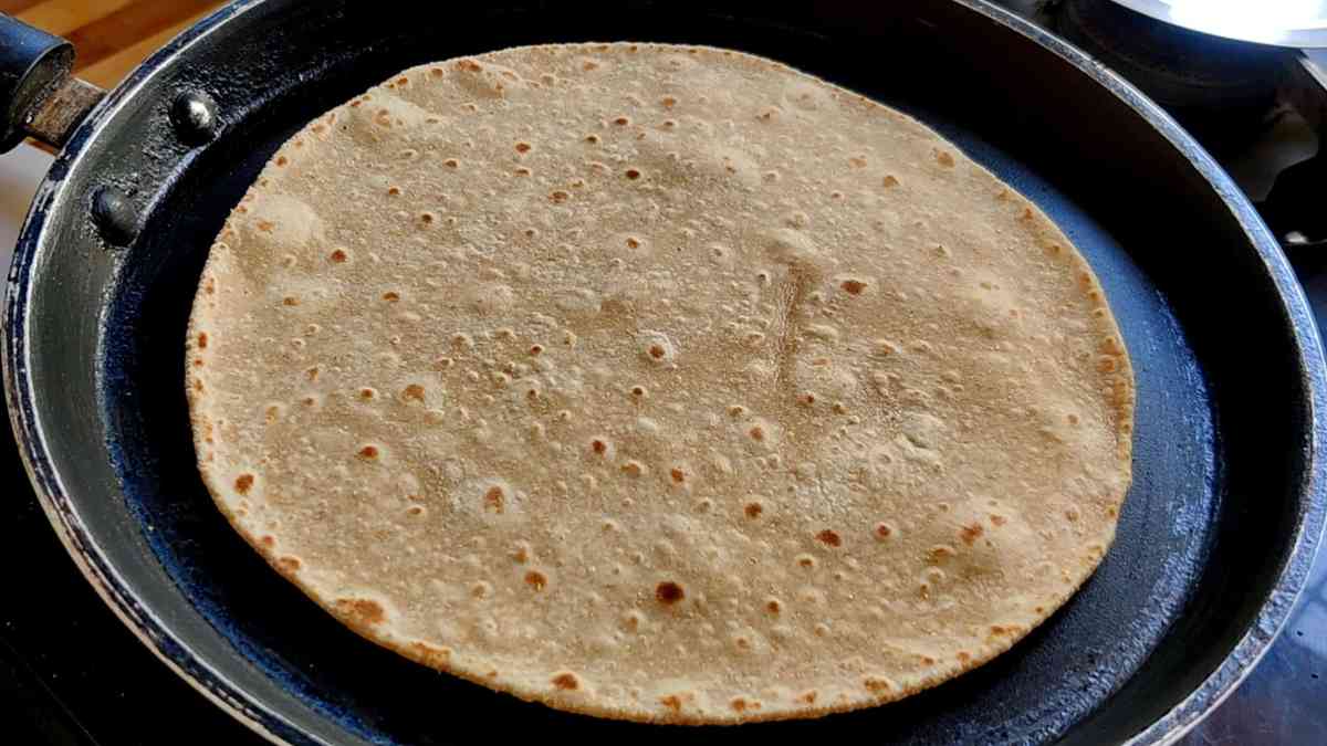 How To Make Soft Chapatis - Paatti's Kitchen