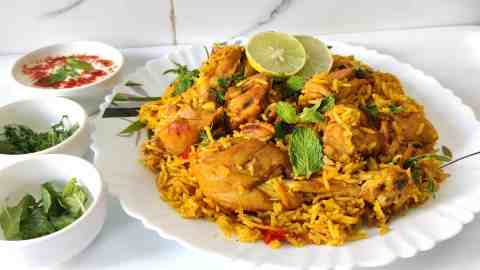Delicious Chettinad Chicken Biryani Recipe - Paatti's Kitchen