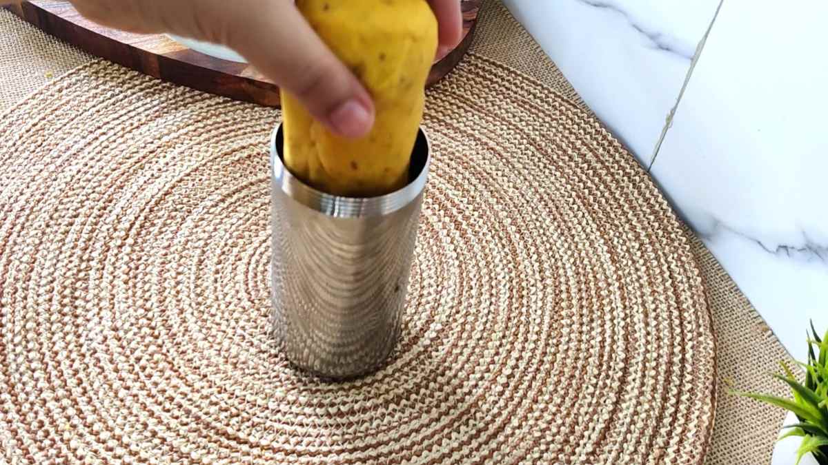 Easy Chakri Recipe (Chakli) - Paatti's Kitchen