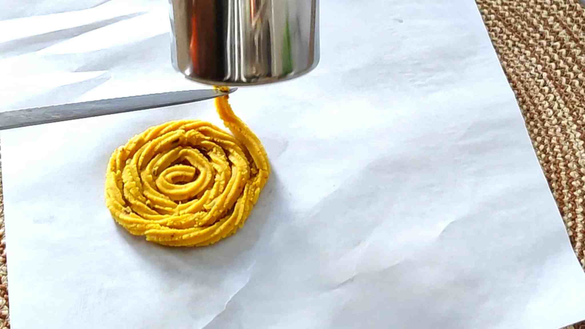 Easy Chakri Recipe (Chakli) - Paatti's Kitchen