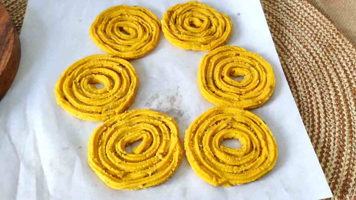 Easy Chakri Recipe (Chakli) - Paatti's Kitchen