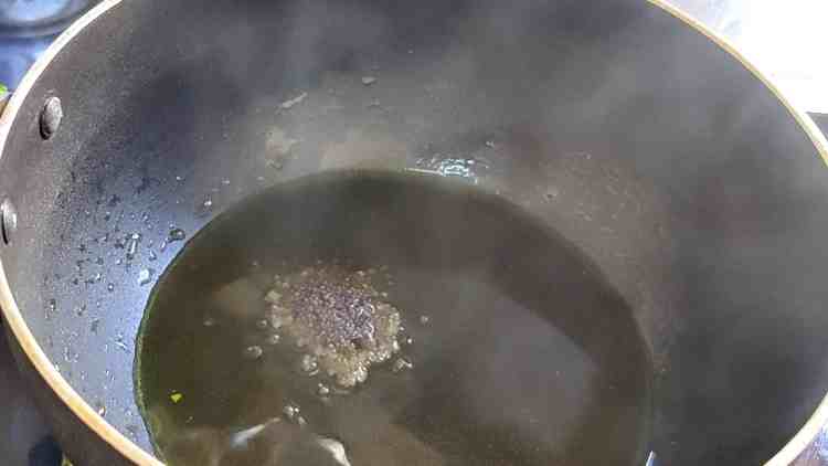 Pachi Pulusu Recipe: A Flavorful Fusion Of Spices and Tamarind - Paatti ...