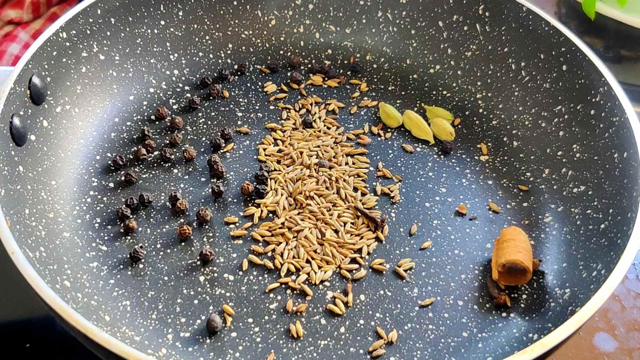 Bisi Bele Bath Powder Recipe: A Traditional South Indian Spice Mix ...