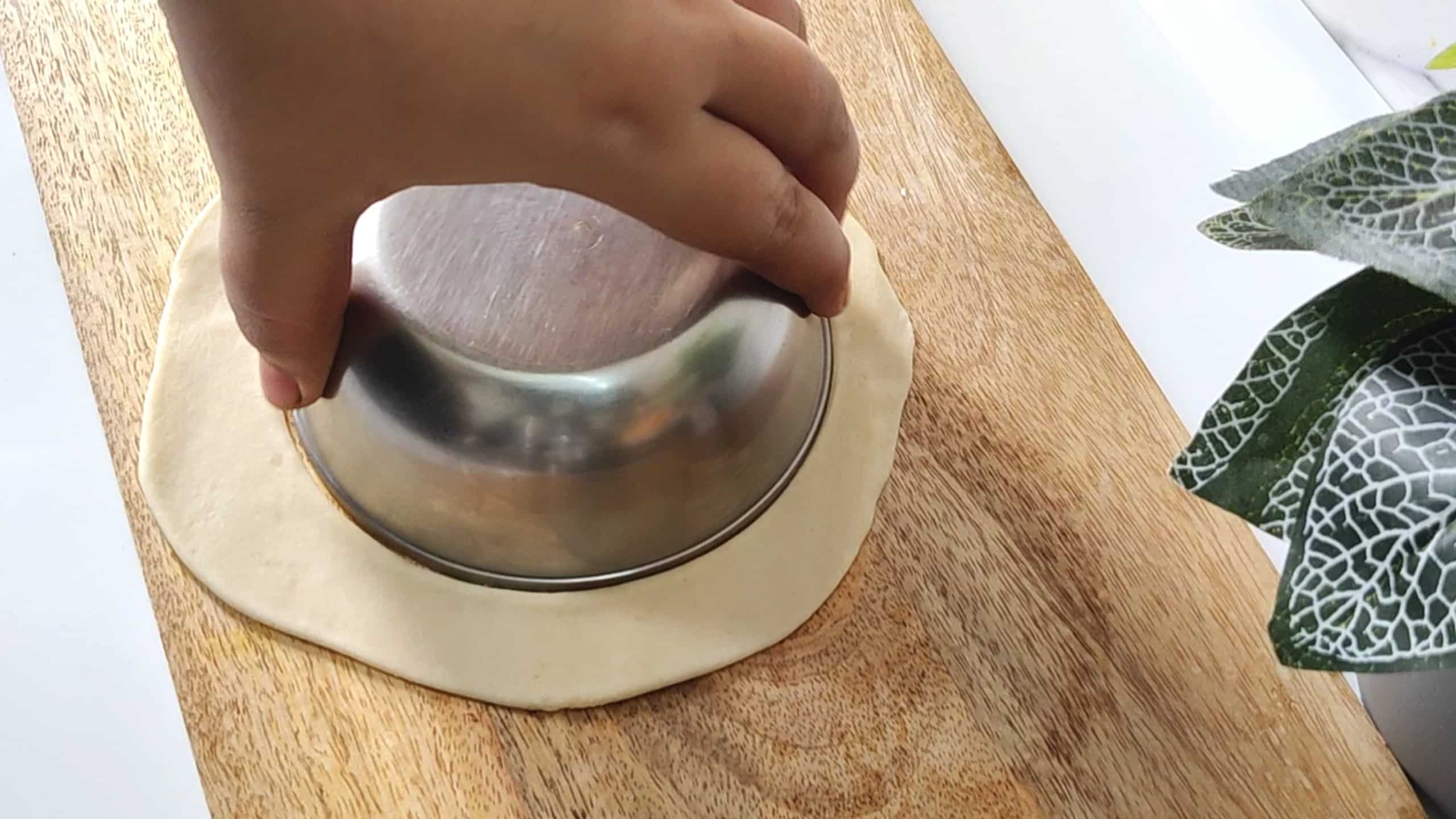 Fresh Coconut Gujiya Recipe - Paatti's Kitchen