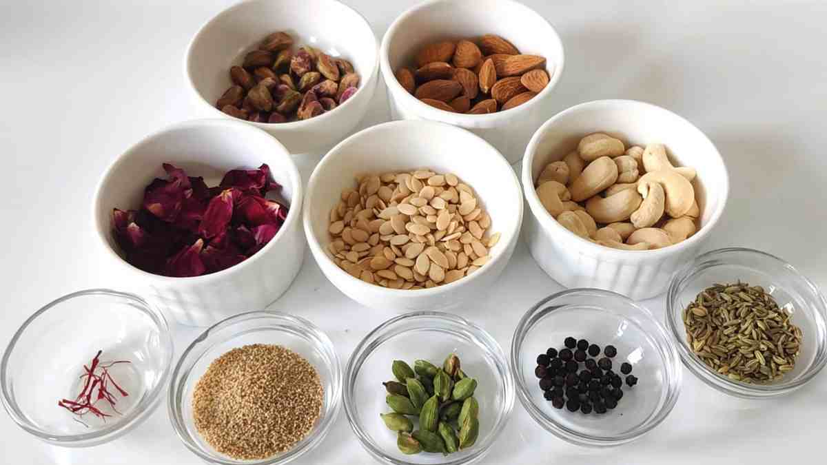 How To Make Thandai Powder At Home - Paatti's Kitchen